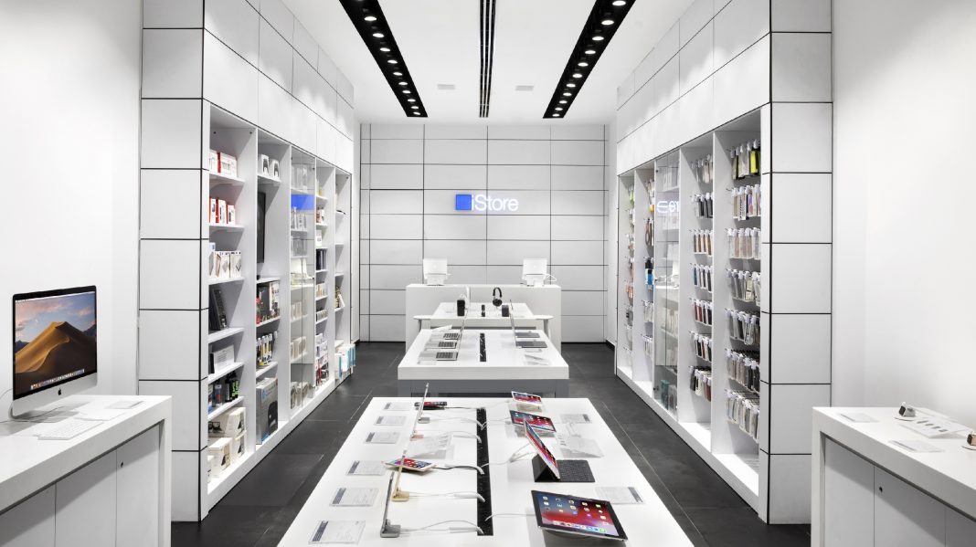 iStore משאירה את כוחות הבטחון מחוברים | | תל אביב tlv-times